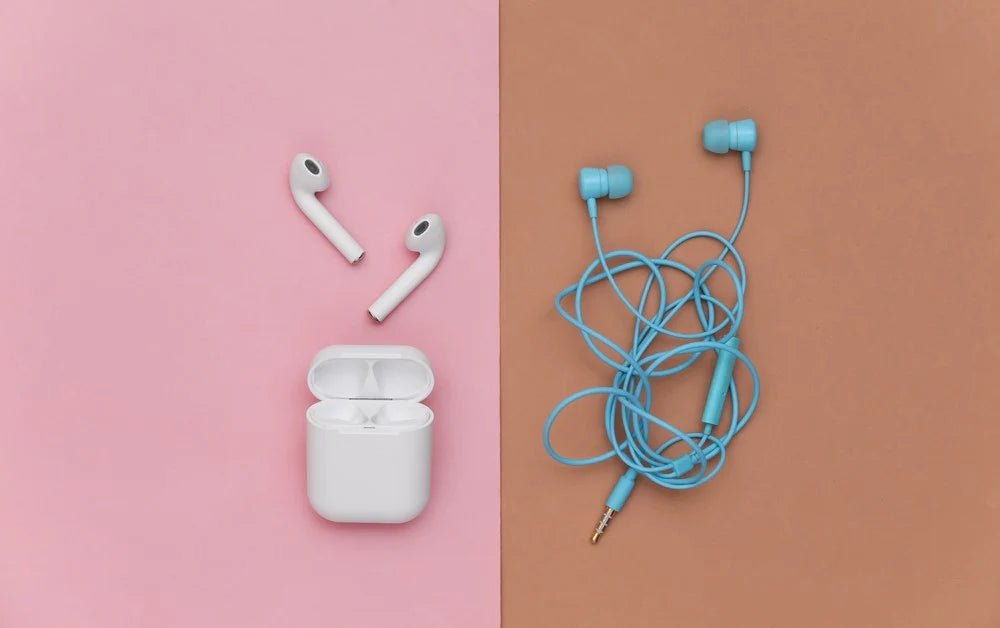 Wired vs. wireless headphones: What are the advantages of wireless hea